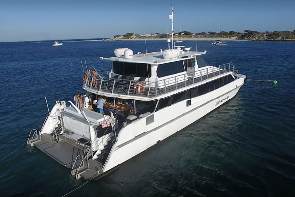 SILVERADO| Perth boat charter hire. Swan River & Rottnest Luxury Cruise